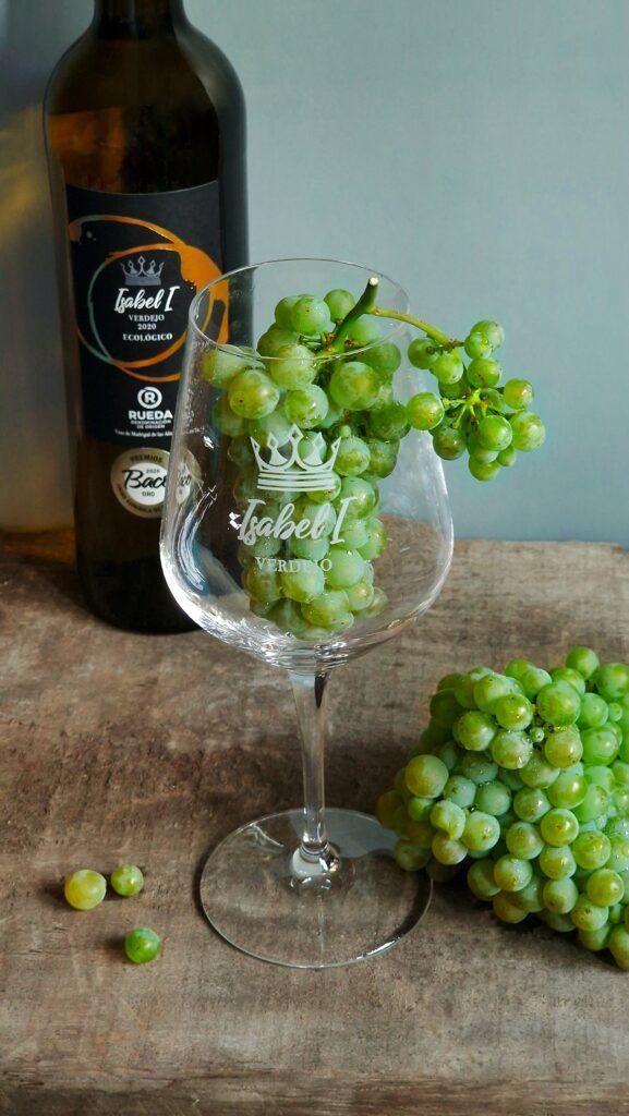 Sorpréndete con el sabor único del vino blanco Verdejo | VINOTECAVIRTUAL